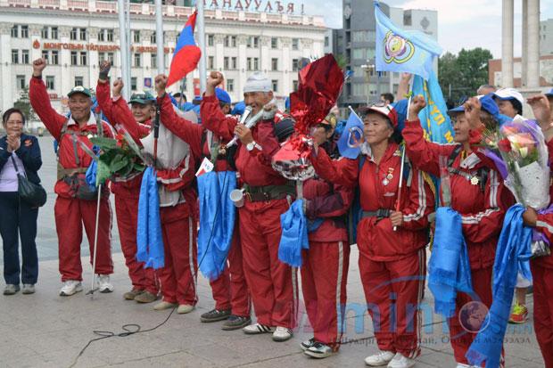 VIP76.mn | Ахмад аялагчид 60 хоногт 2000 км зам туулжээ