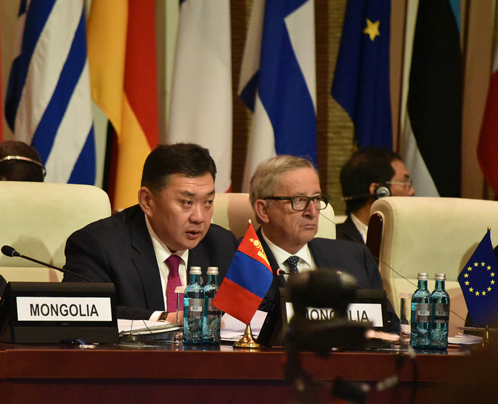 VIP76.mn | Уулзалтад амжилт хүсье