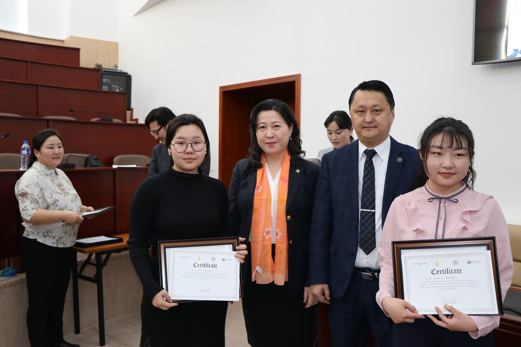 Vip76 Mn УИХ ын гишүүн А Ундраагийн нэрэмжит тэтгэлгийн эзэд тодорлоо