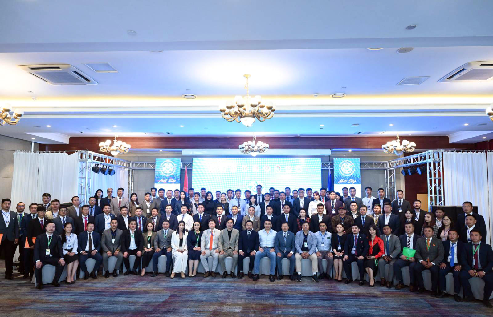 VIP76.mn | Залуучуудын нэгдсэн зөвлөгөөн боллоо