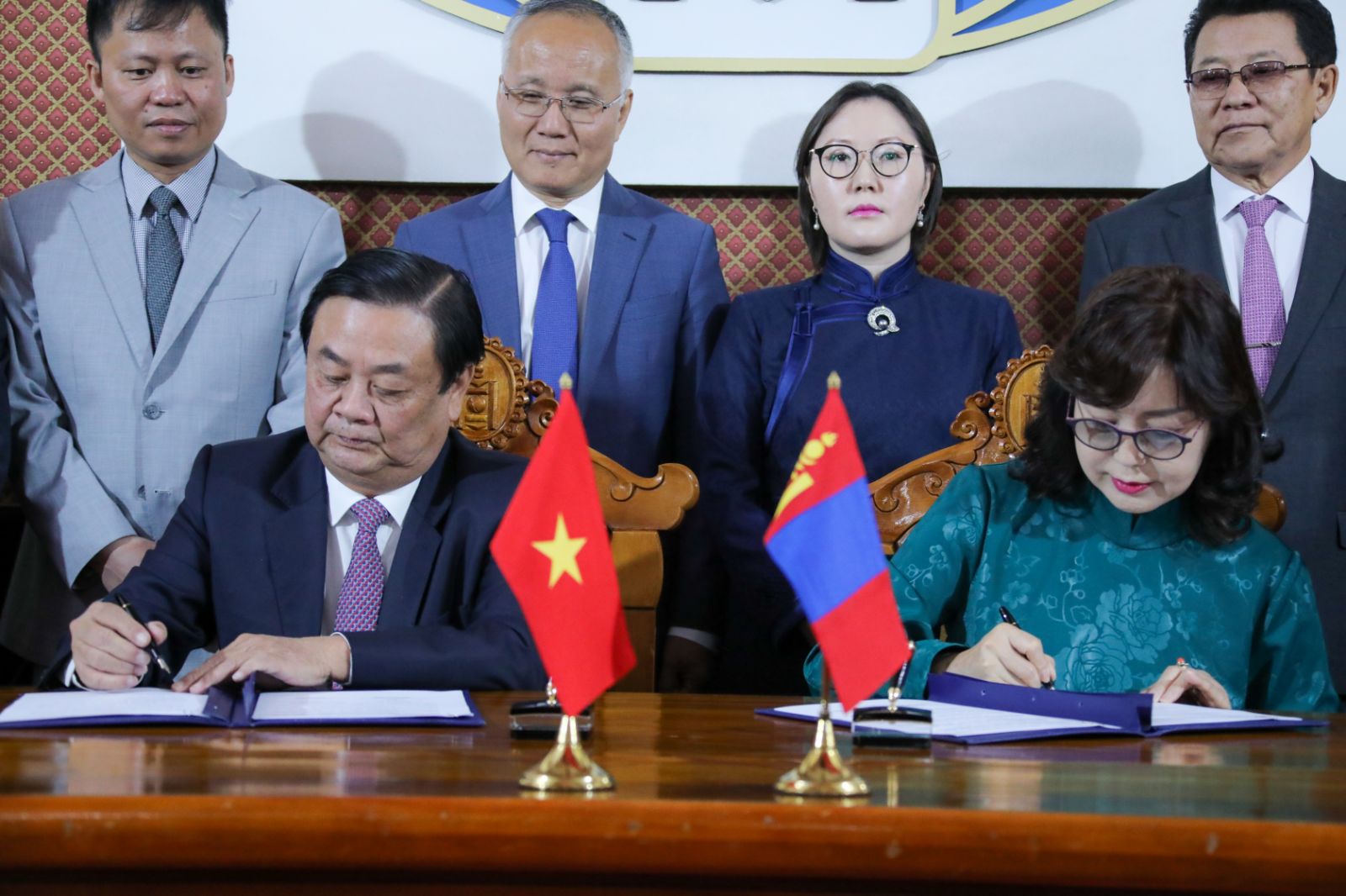 VIP76.mn | Монгол Вьетнамын ЗГХК-ын 18 дугаар хуралдаан амжилттай болж талууд протоколд гарын ...