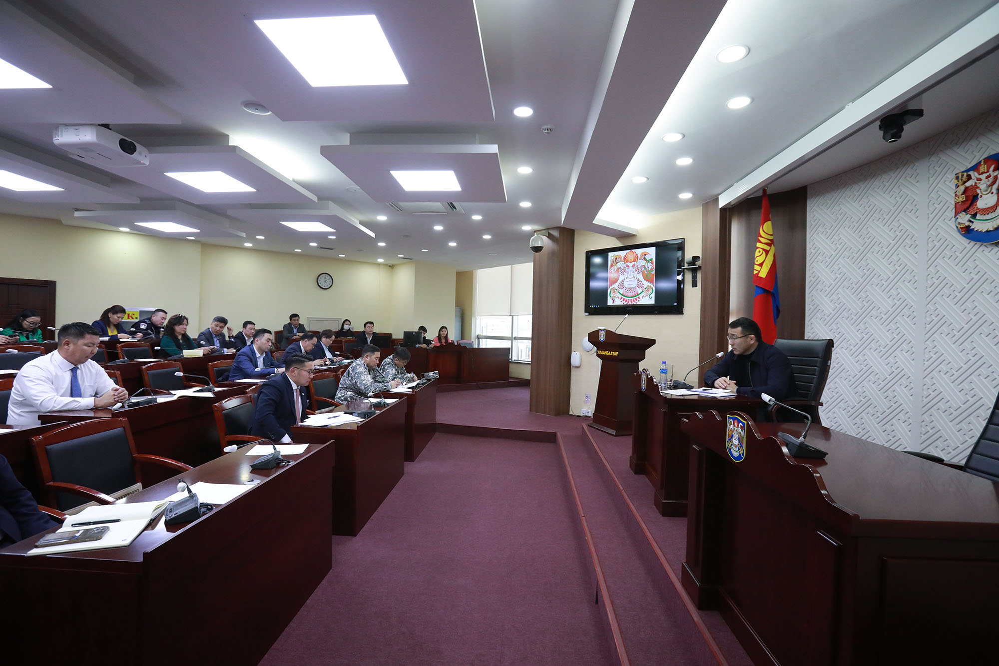 VIP76.mn | Нийслэлийн Онцгой комисс хуралдлаа