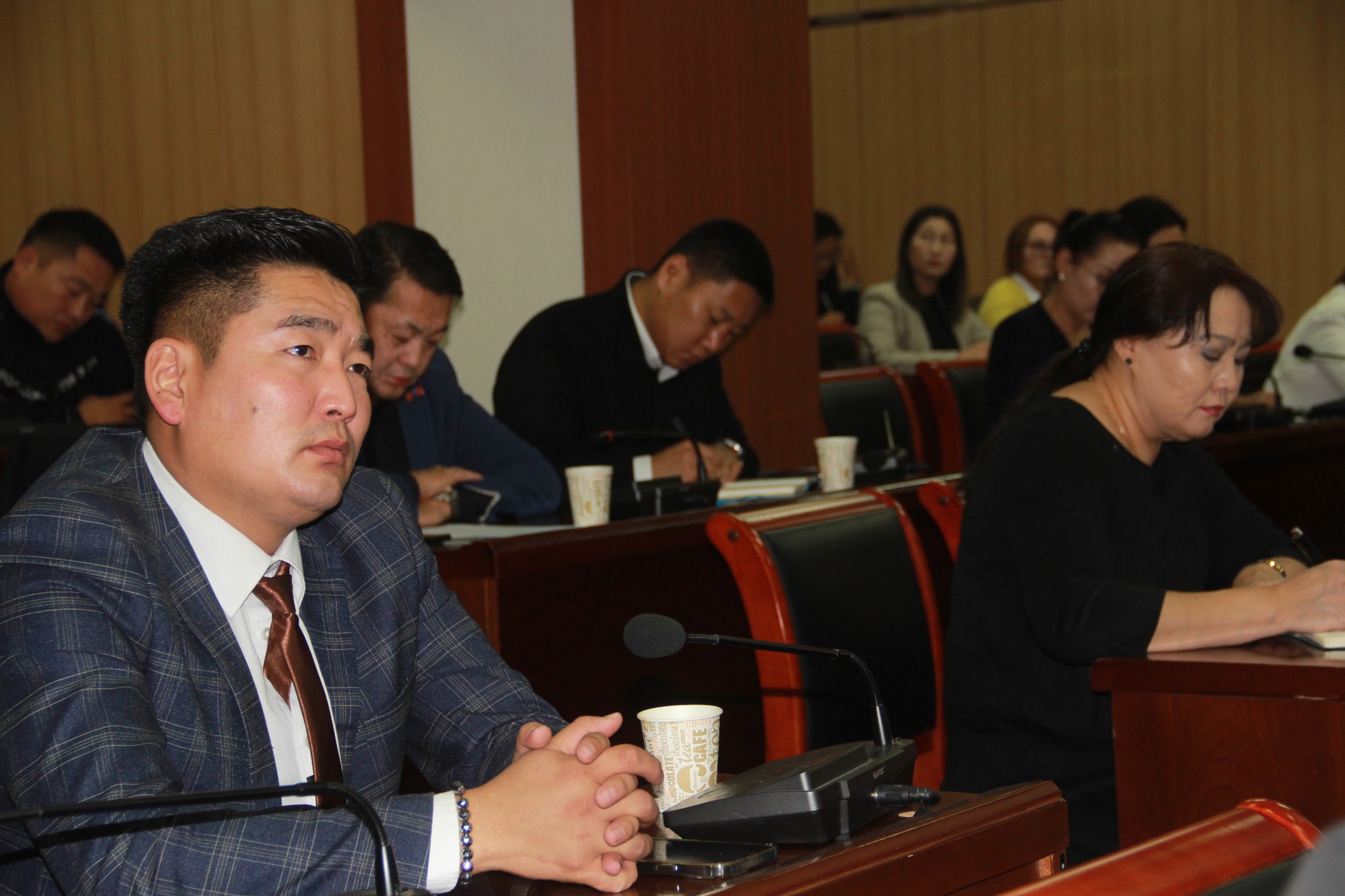 VIP76.mn | “Ирээдүйгээ хамгаалъя” уриатай анзаар аяны нээлт боллоо