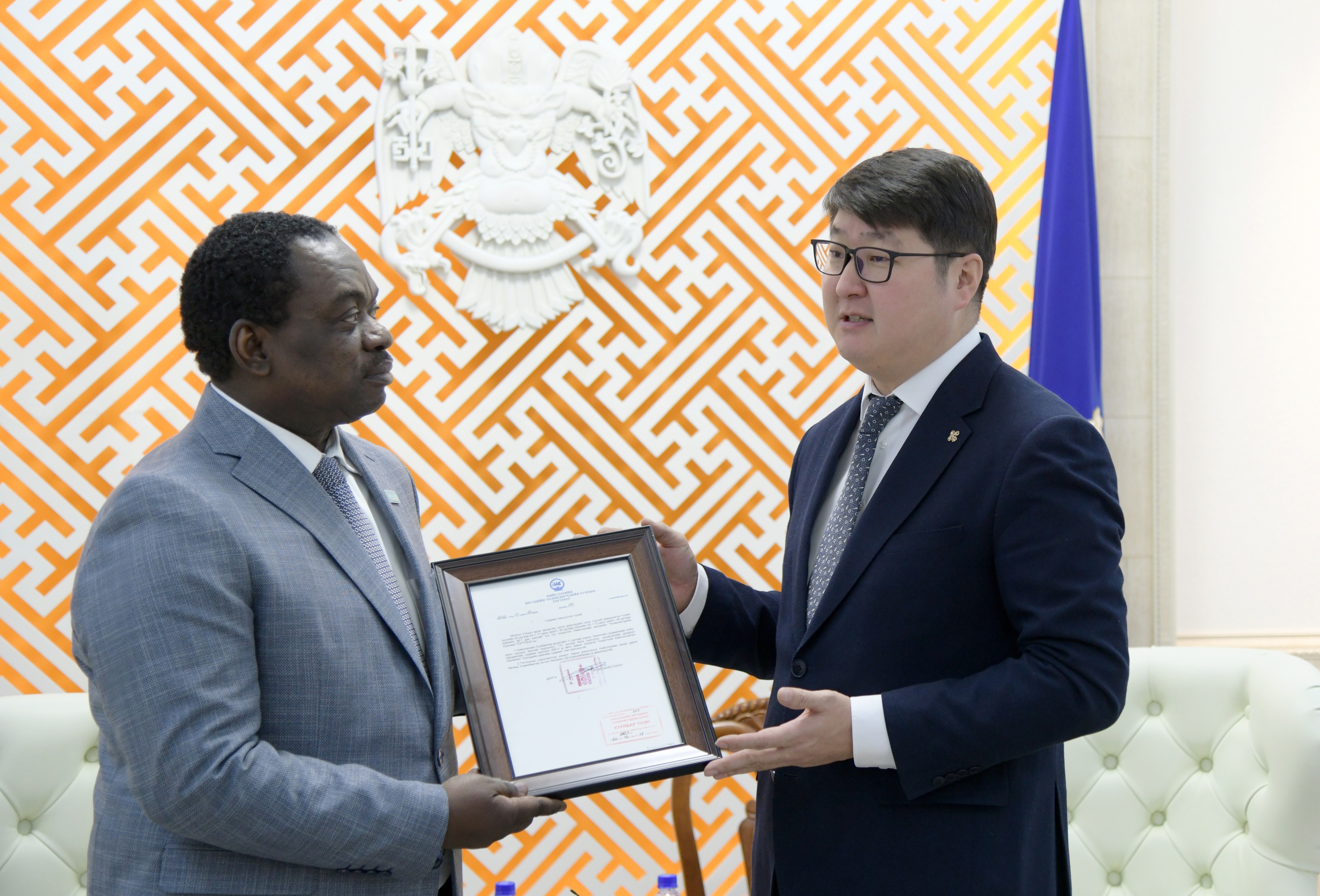 VIP76.mn | НҮБ-ын нэрэмжит “Хүүхдийн сангийн гудамж”-тай боллоо