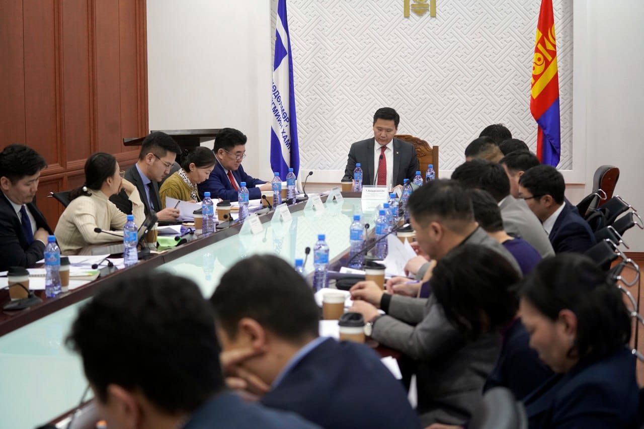 VIP76.mn | Хөдөлмөр эрхлэлтийн Үндэсний зөвлөлийн ээлжит хуралдаан хуралдлаа