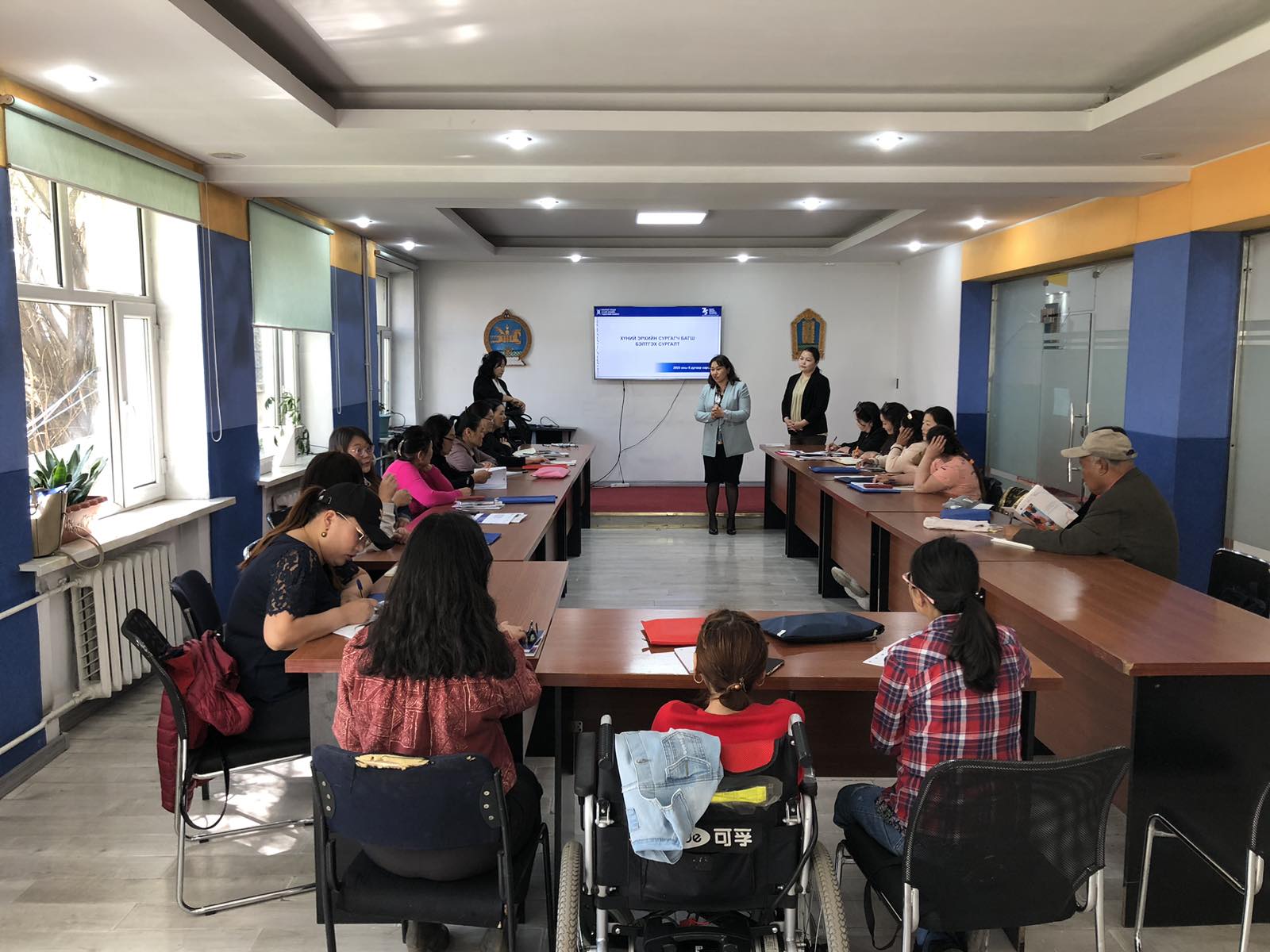 Vip76 Mn Хүний эрхийн сургагч багш бэлтгэх сургалтыг Архангай аймагт зохион байгуулж байна