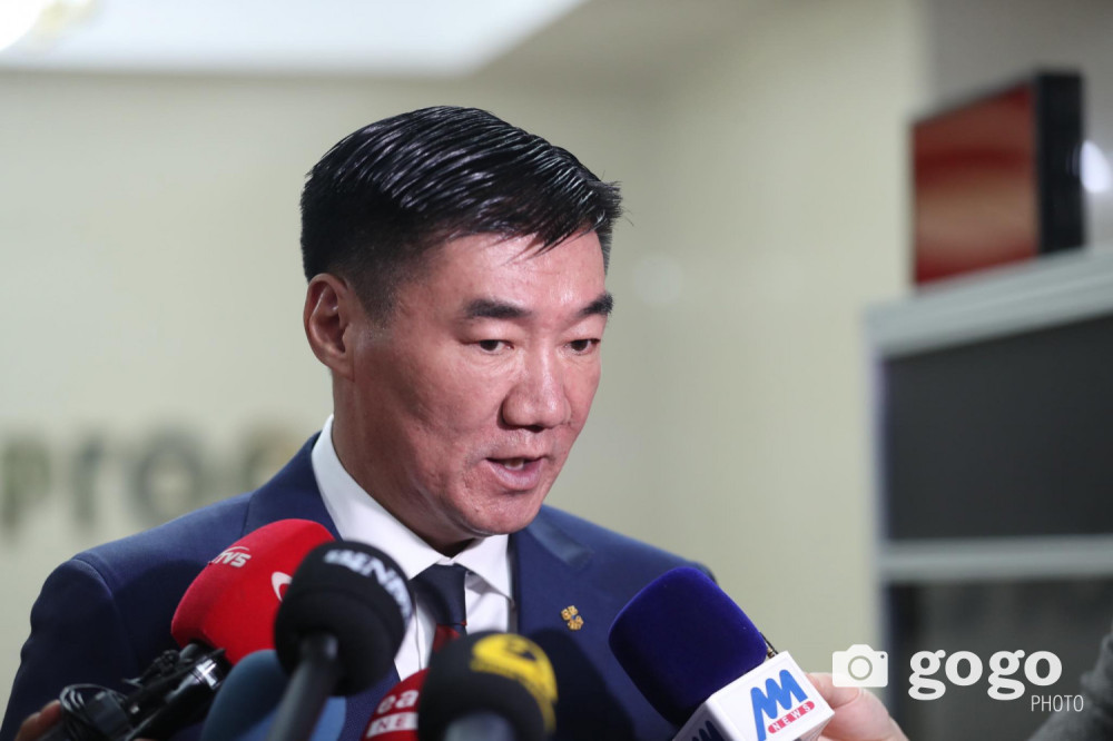 VIP76.mn | С.Бямбацогт: УБТЗ-ын өр 200 гаруй тэрбум төгрөгөөр буурч байна