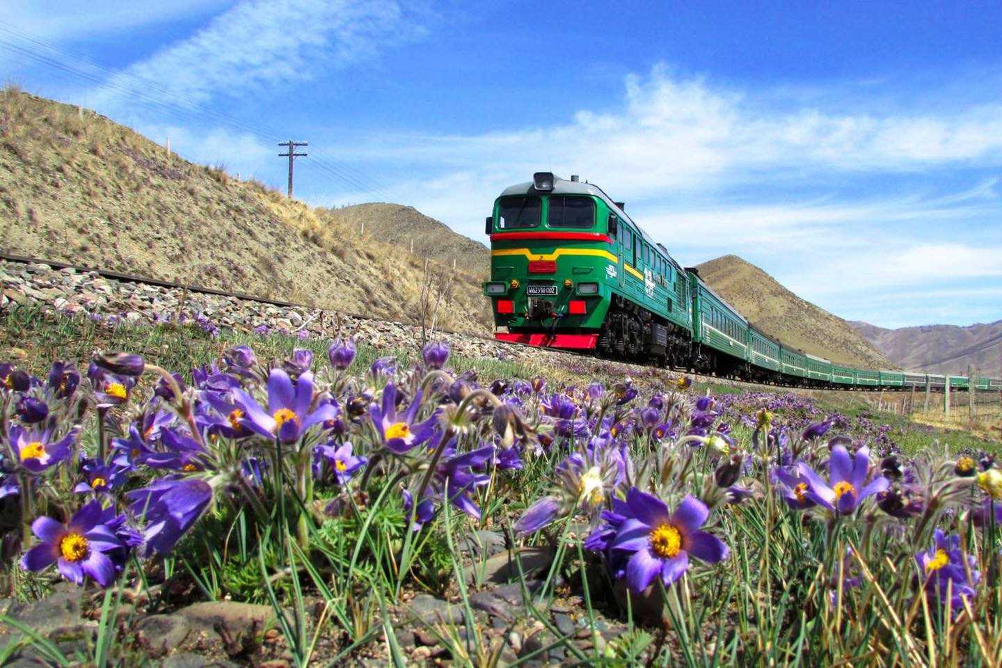 VIP76.mn | Улаанбаатар-Замын-Үүд-Эрээний зорчигчийн галт тэрэгний үйлчилгээг сэргээв