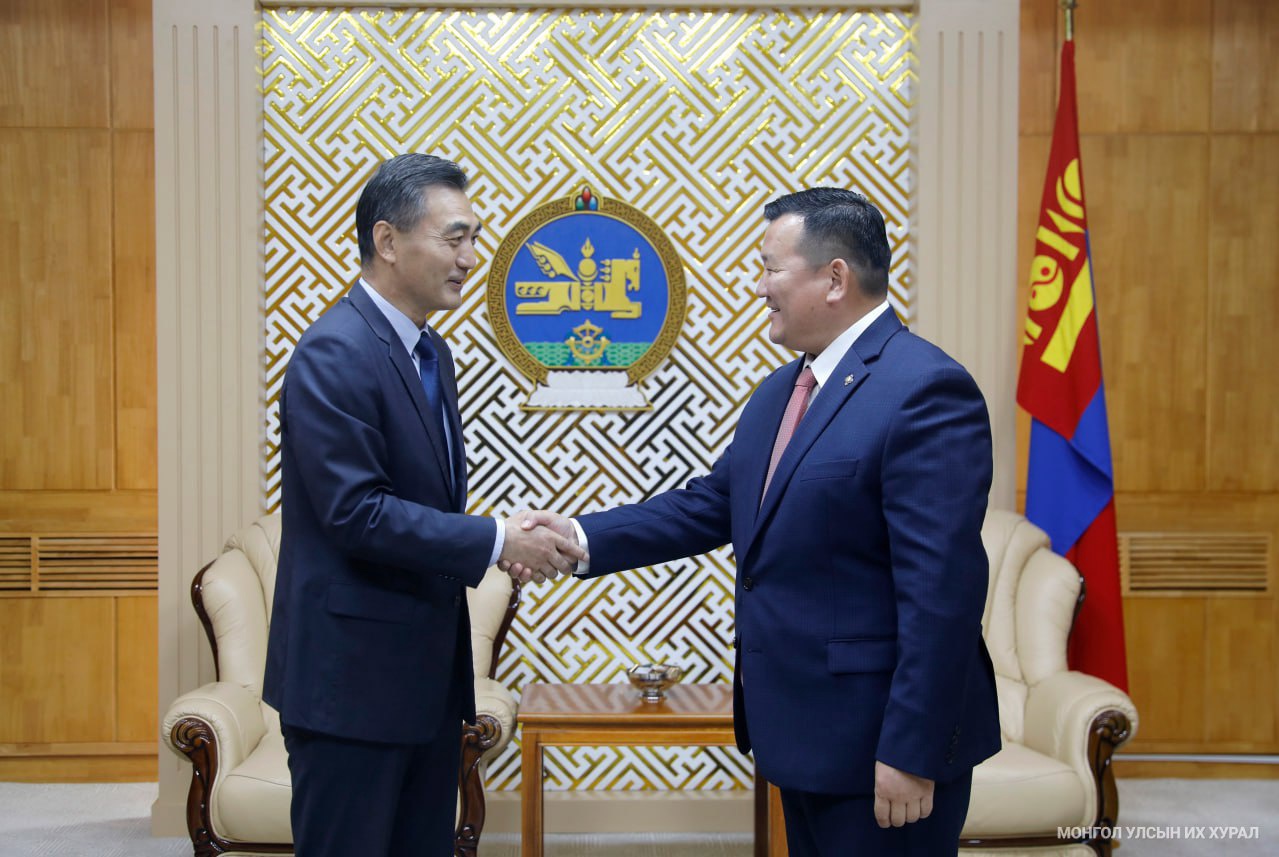 VIP76.mn | УИХ-ын Дэд дарга Л. Мөнхбаатар Элчин сайд Цай Вэньруйг хүлээн авч уулзав