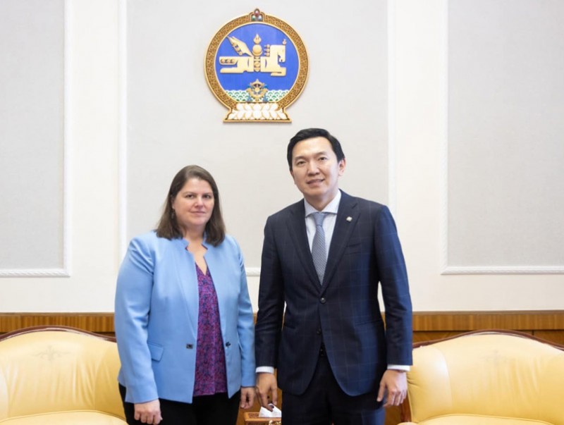 VIP76.mn | Канад Улсаас Монгол Улсад суугаа Онц бөгөөд Бүрэн эрхт Элчин сайдтай уулзлаа