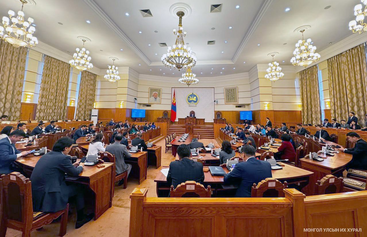 Vip76 Mn ЭРХ ЗҮЙН ШИНЭЧЛЭЛЭЭР “ШИНЭ СЭРГЭЛТ” ИЙГ ЭХЛҮҮЛСЭН ПАРЛАМЕНТ