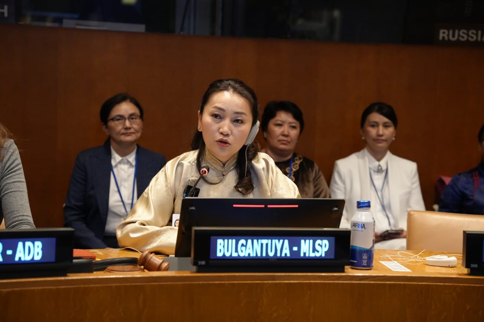 VIP76.mn | Нью-Йорк хотноо НҮБ-ын Эмэгтэйчүүдийн аж байдлын комиссын 68 дугаар чуулган эхэллээ