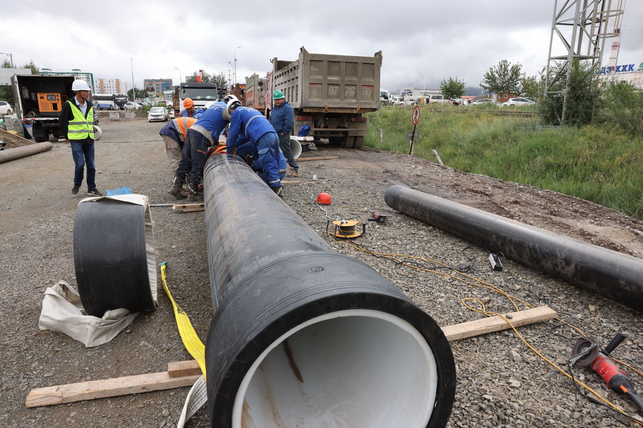 VIP76.mn | Таван шарын төмөр замын доогуурх нүхэн гарцын барилга угсралтын ажлын явц 85 хувьтай ...