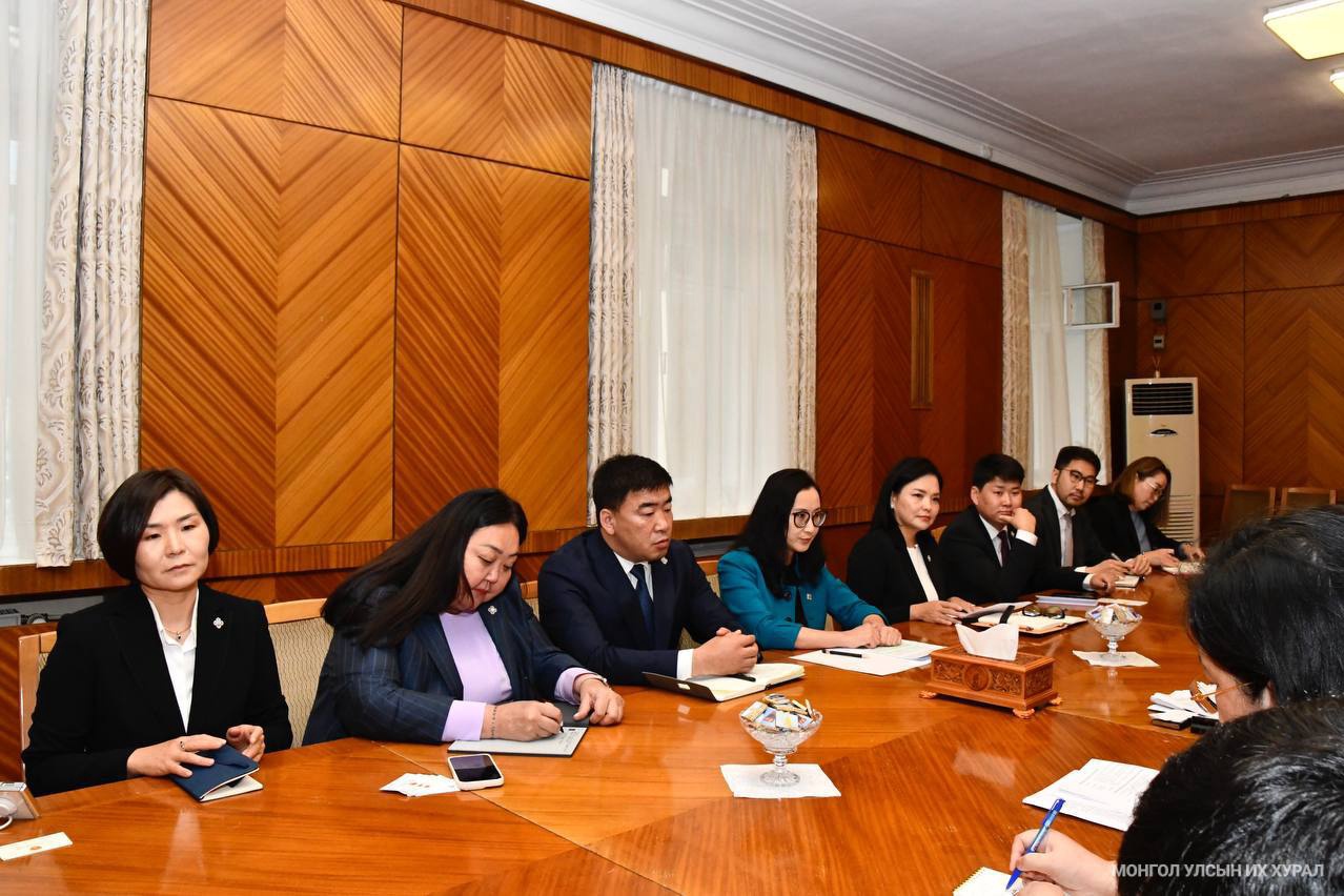 VIP76.mn | Монгол-Вьетнамын парламентын бүлгийн дарга, гишүүд БНСВУ-ын Үндэсний Ассамблейн ...