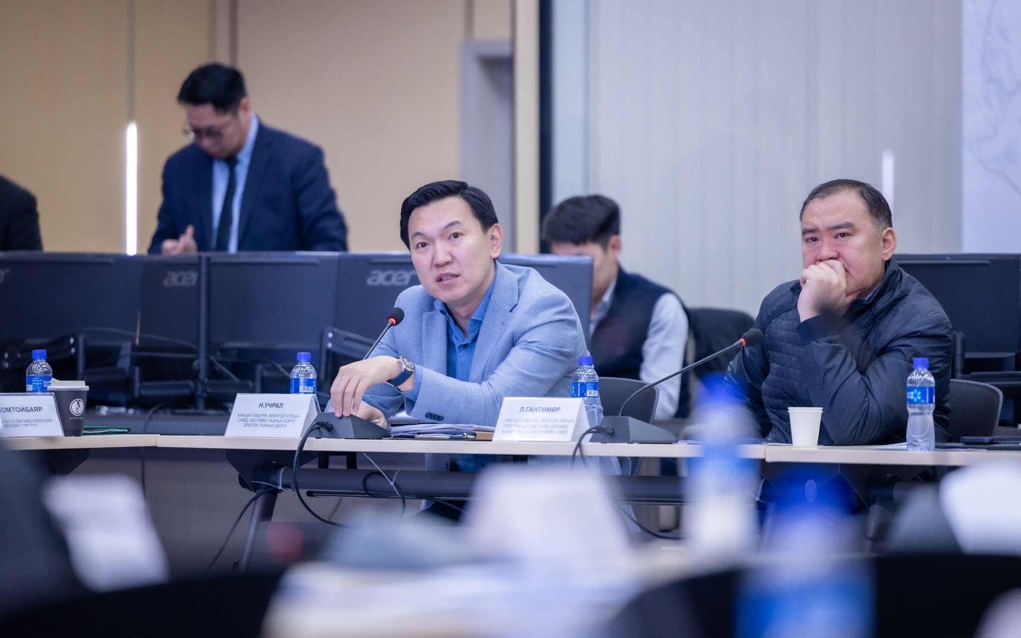 VIP76.mn | Шуурхай штаб хуралдлаа