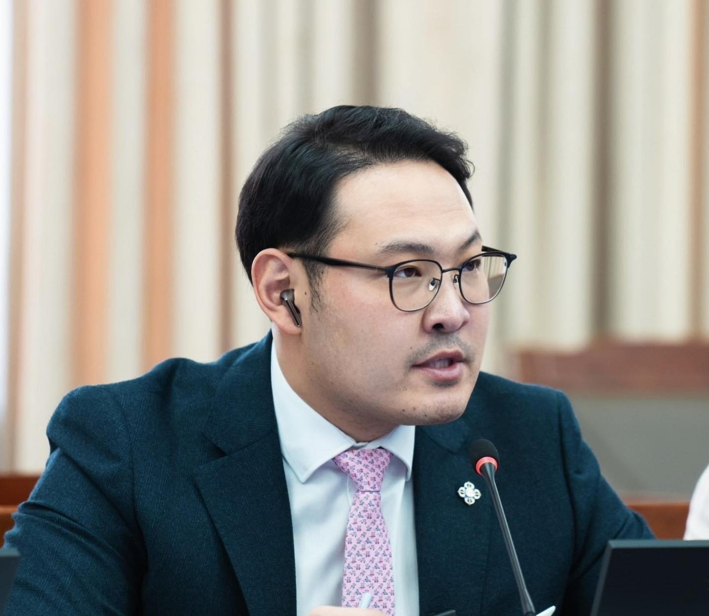 Vip76 Mn Хуулийн төсөл Эдийн засгийн байнгын хороогоор дэмжигдлээ