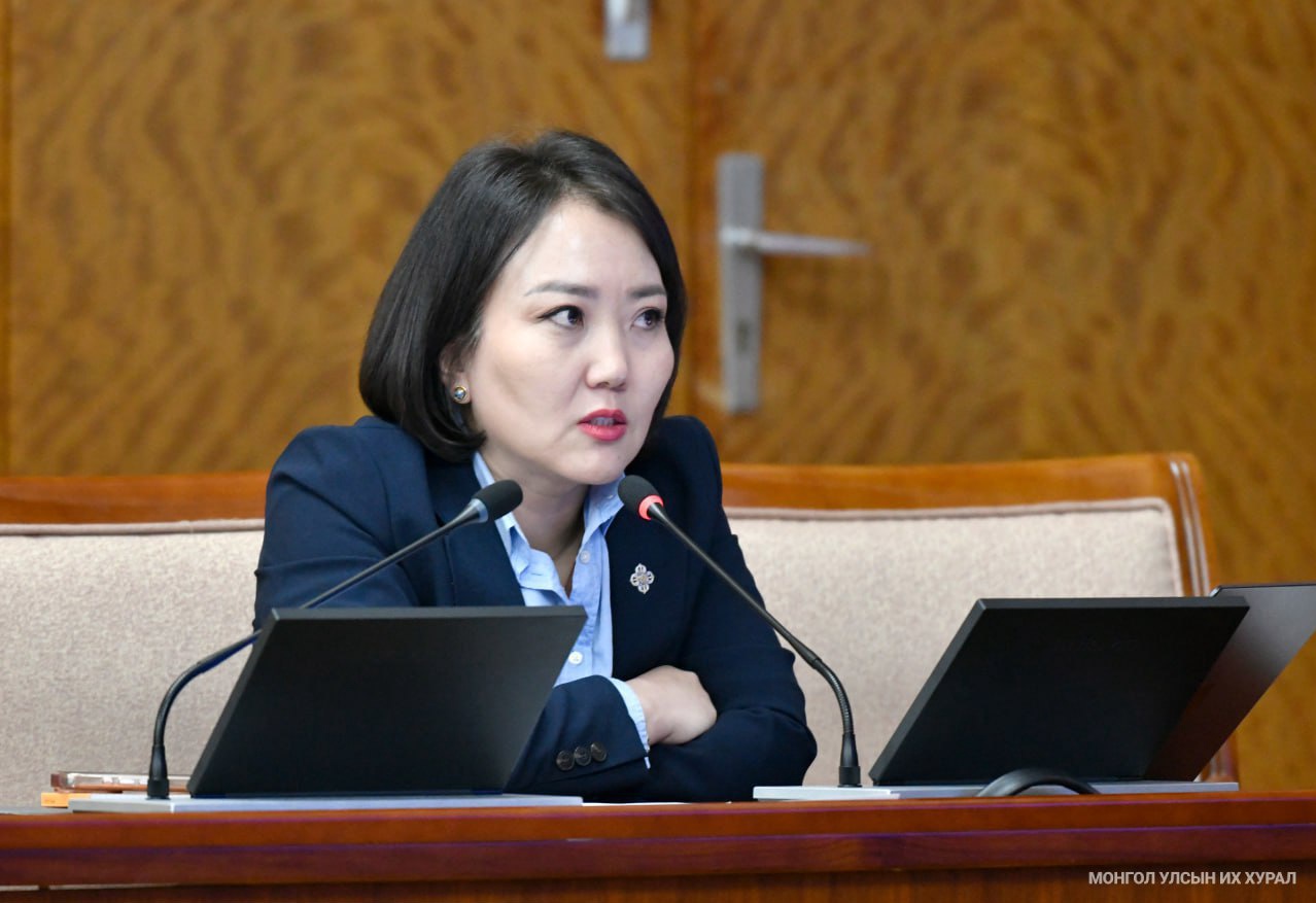 VIP76.mn | Д.Үүрийнтуяа: Зэсийн баяжмал боловсруулах үйлдвэрийн технологийн асуудлыг эрдэнэт ...