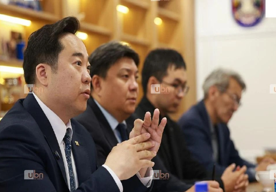 VIP76.mn | Энэ оноос эхлэн 105.627 өрхийг шатдаг хийн түлшинд үе шаттайгаар холбохоор төлөвлөж байна